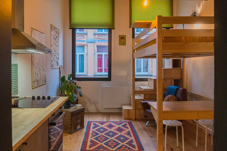 Studio in Antwerpen te huur: Dambruggestraat, Centraal Station - Studio ...